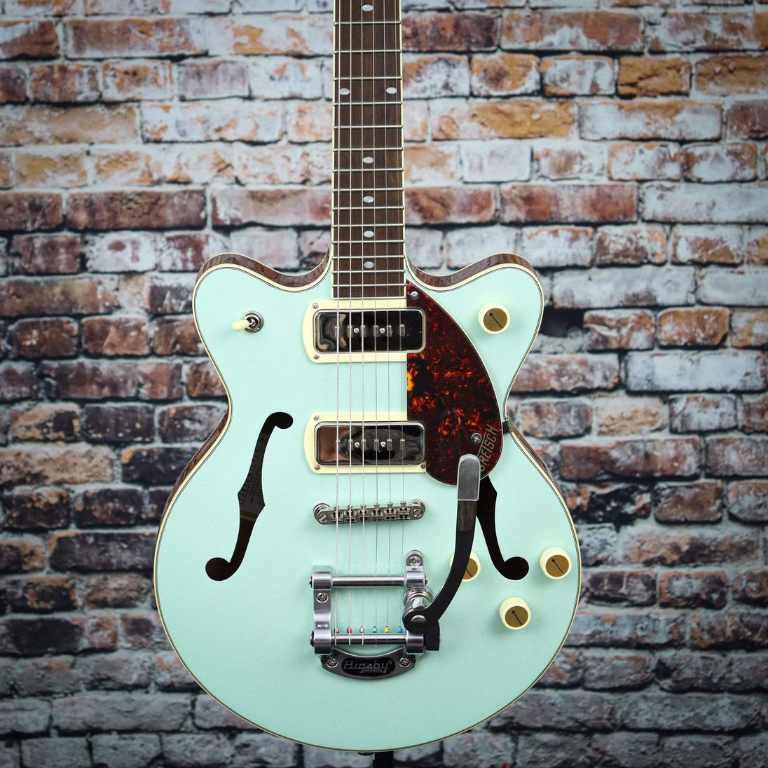 GRETSCH Streamliner™ Center Block Jr. Double-Cut P90 with Bigsby® | G2